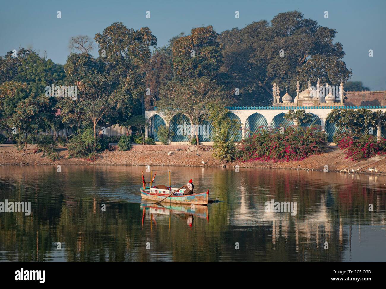 Shah abdul latif hi-res stock photography and images - Alamy