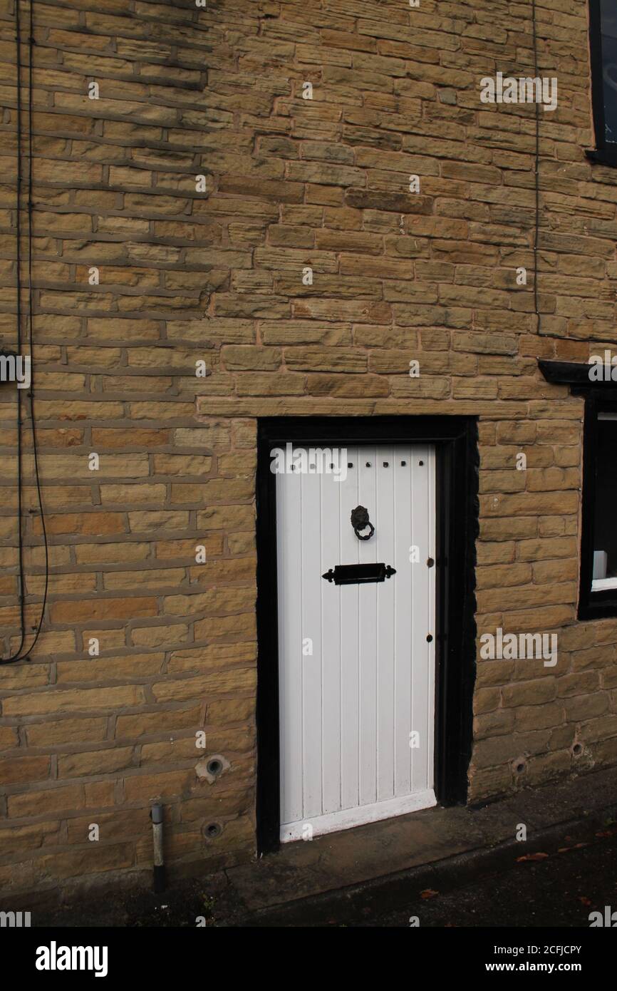 Small front door hi-res stock photography and images - Alamy