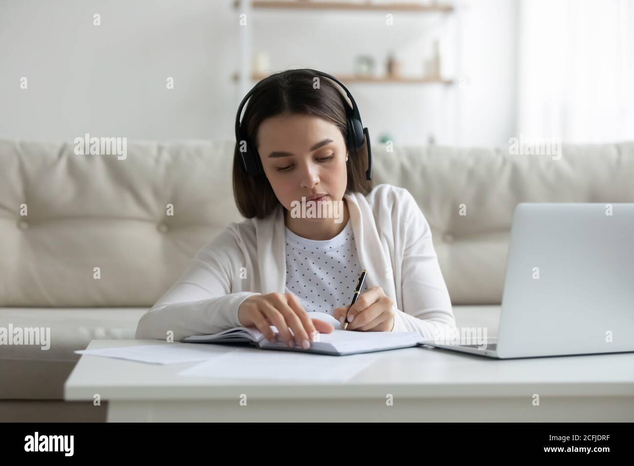 Teacher write lesson plan hi-res stock photography and images - Alamy