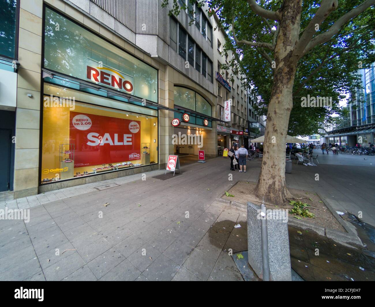 RENO shop store front in Mall in Germany, Hannover, Germany, 31.8.2020 ...