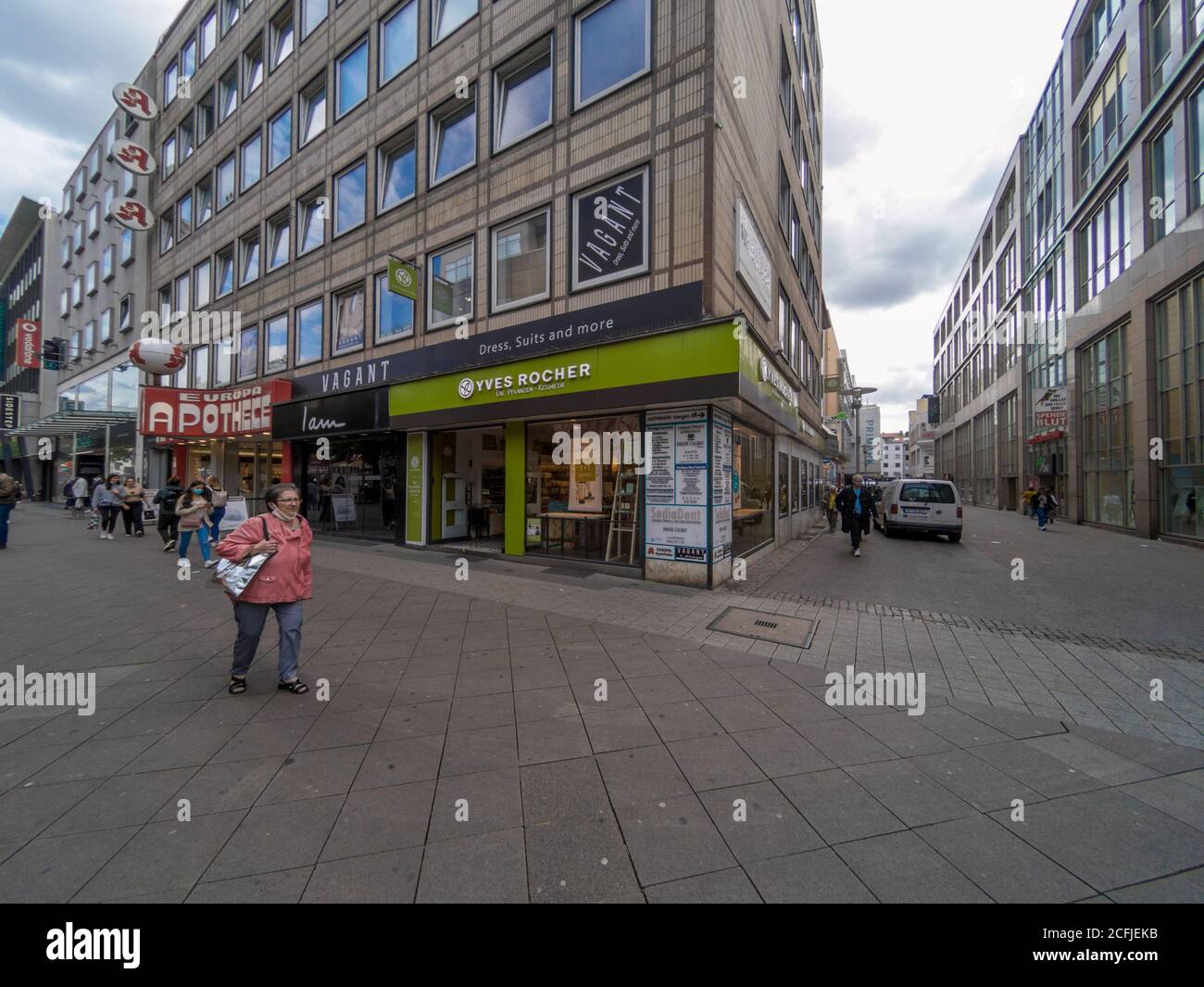 YVES ROCHER shop store front in Hannover, Germany, 31.8.2020 Yves ...