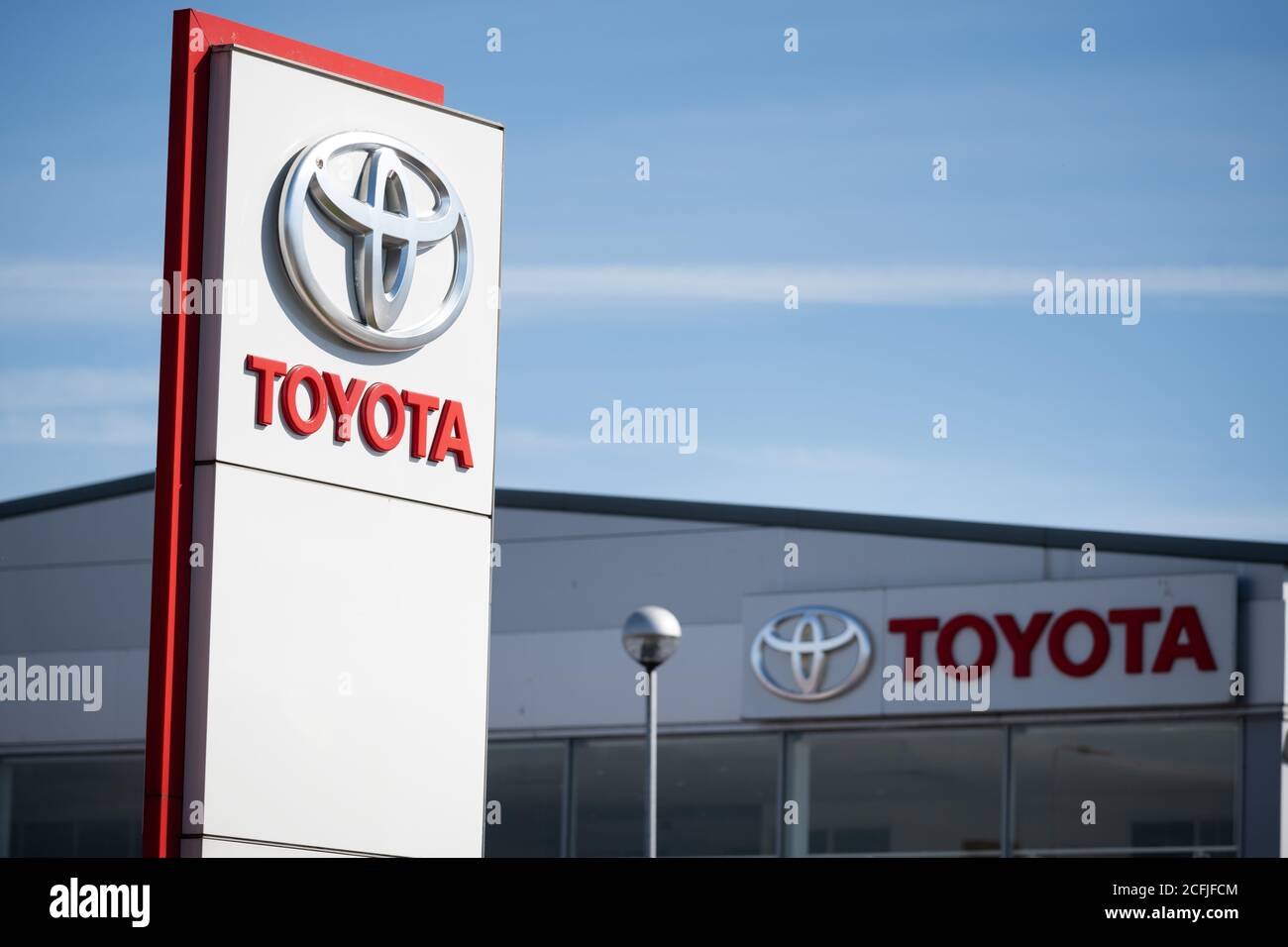 A Toyota car garage sign Stock Photo - Alamy