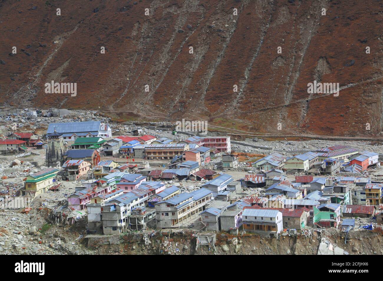 Kedarnath temple aerial view after Kedarnath Disaster 2013. Heavy loss ...