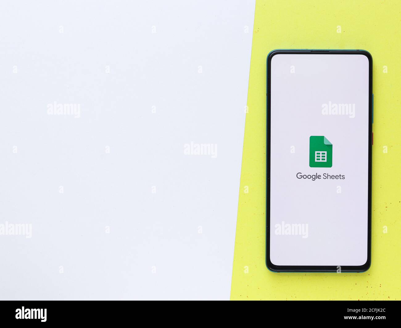 Google sheet logo hi-res stock photography and images - Alamy