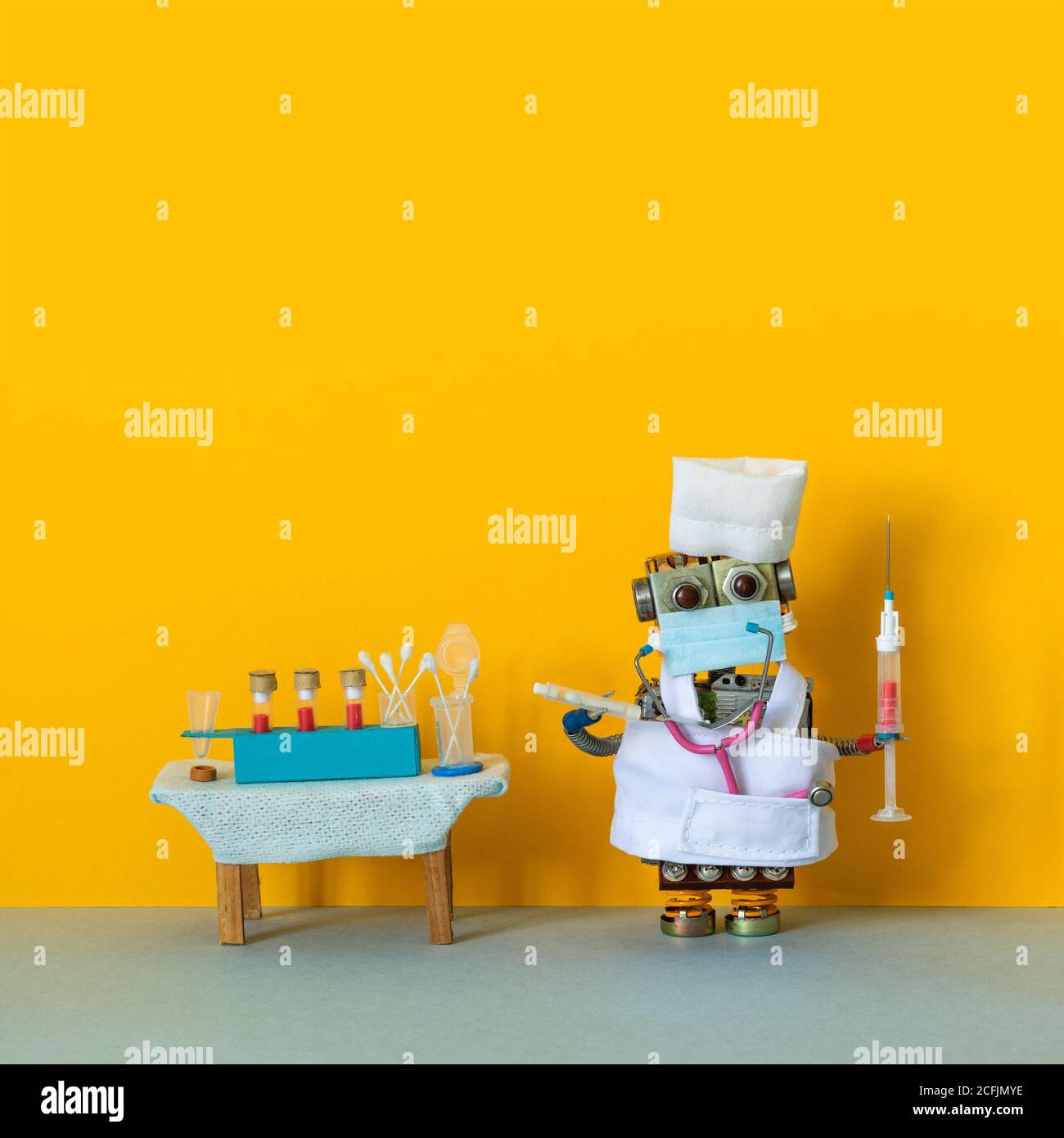 Lab sample robot hi-res stock photography and images - Alamy