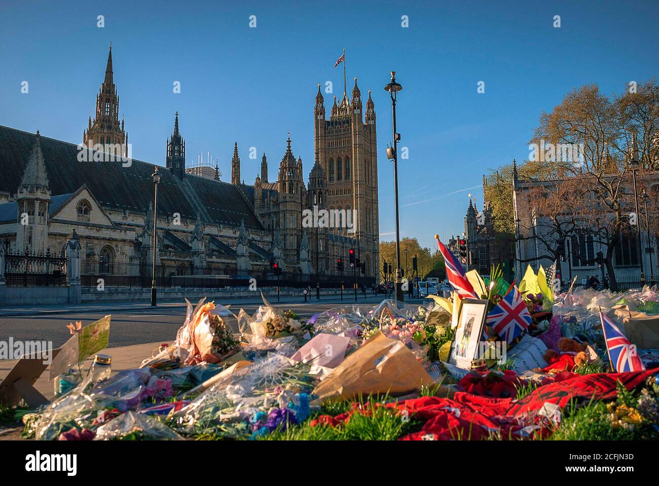 Victims westminster terrorist attack on parliament square hi-res stock ...