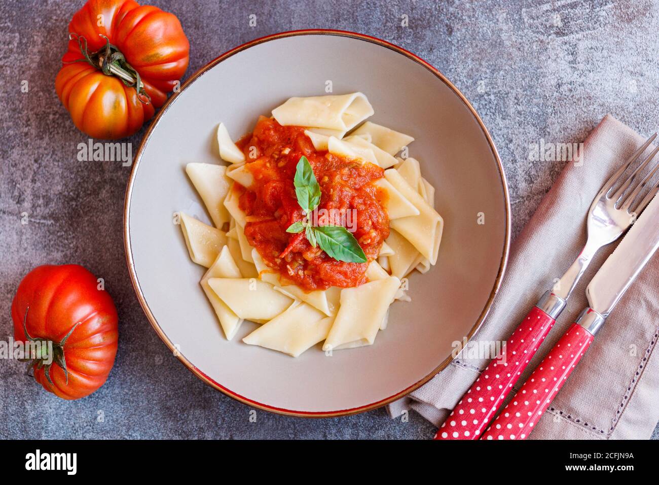 Short pasta hi-res stock photography and images - Alamy