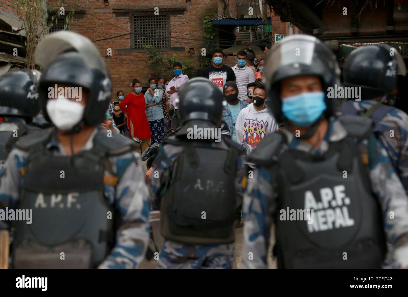 Armed police wearing masks covid hi-res stock photography and images ...