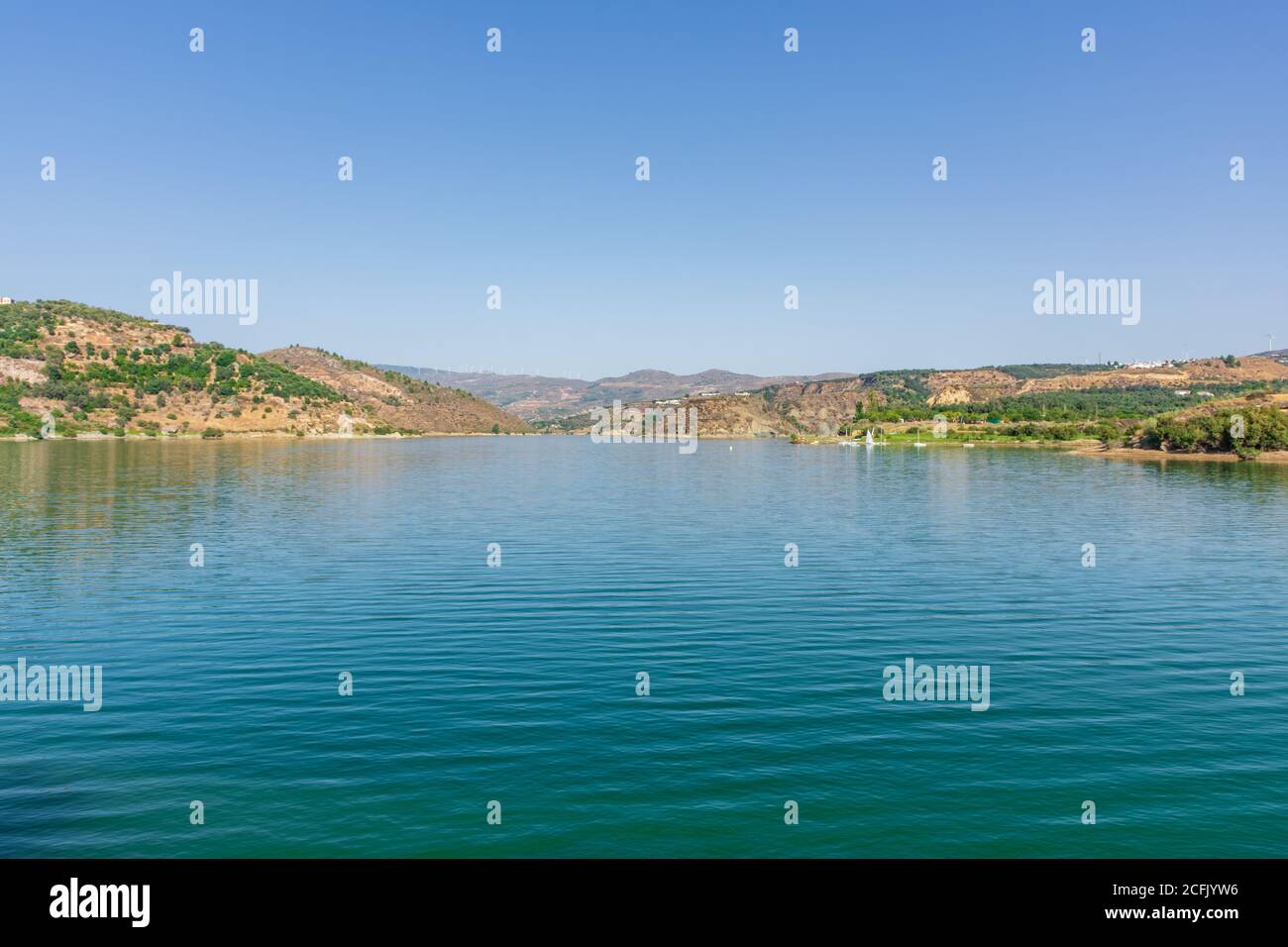 Beznar reservoir with views of the Lecrin valley Stock Photo - Alamy