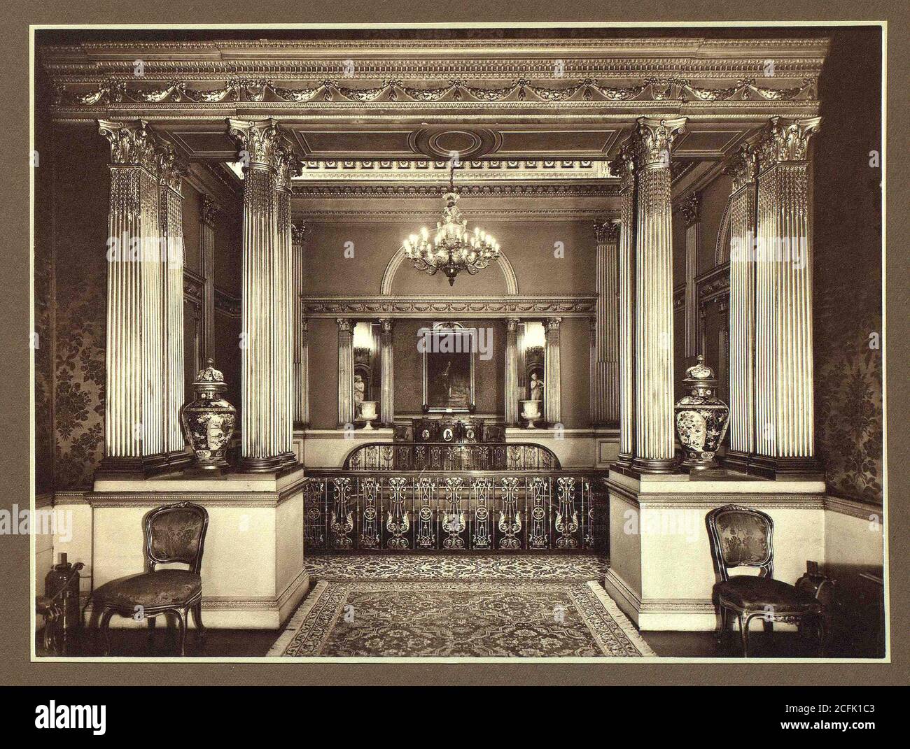 Londonderry house park lane hi-res stock photography and images - Alamy