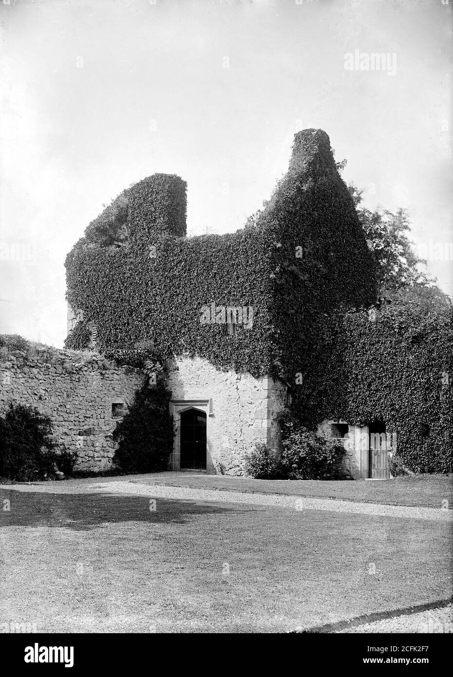 Benburb castle hi-res stock photography and images - Alamy