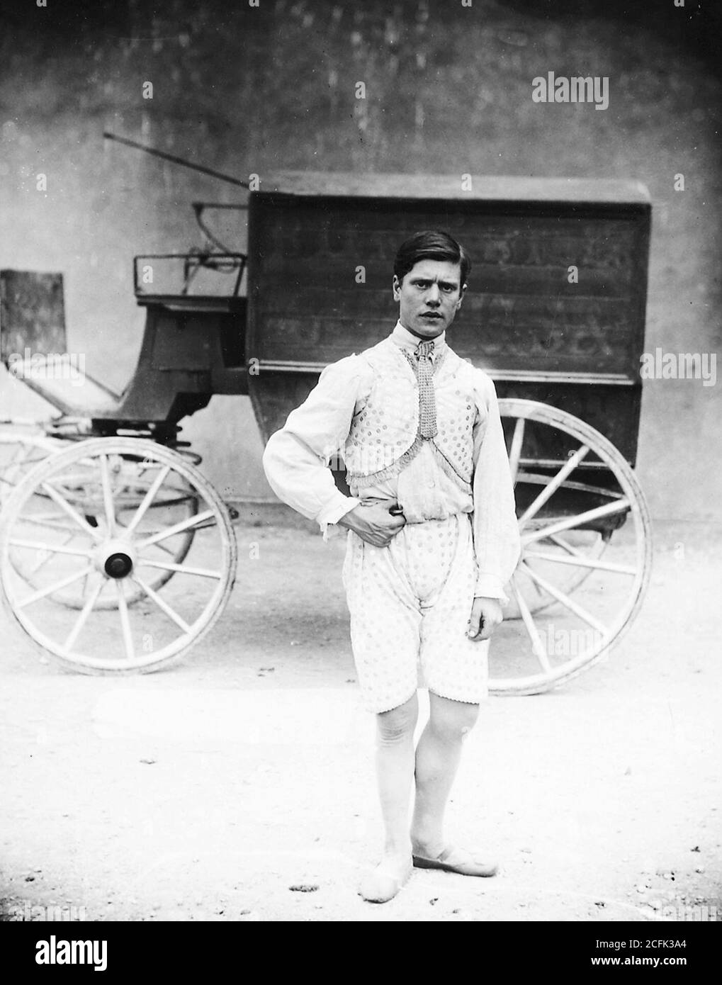 Vintage Circus Performer High Resolution Stock Photography and Images ...
