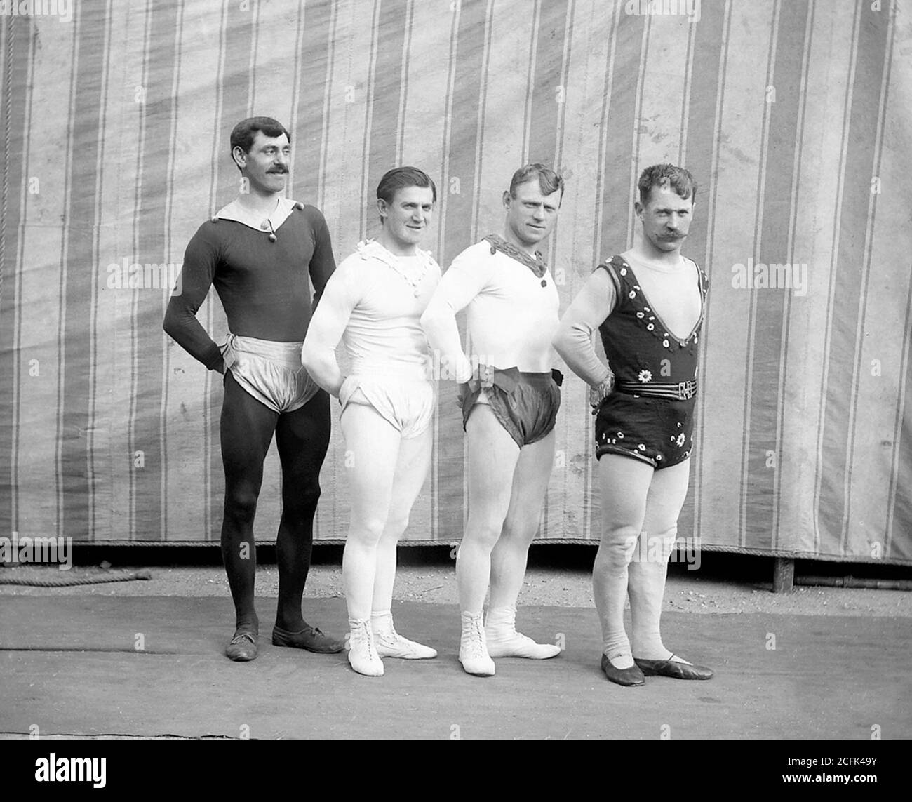 1940s circus vintage black and white hi-res stock photography and ...