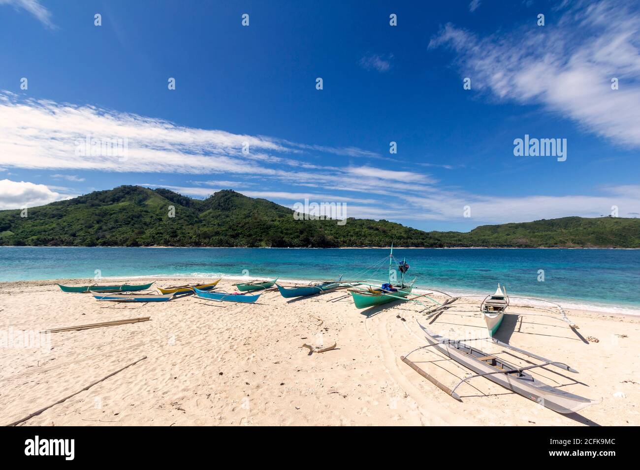 Philippine native boats hi-res stock photography and images - Alamy
