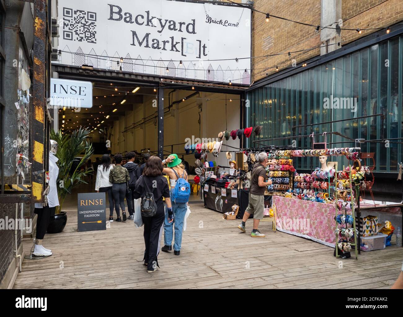 Indoor market hi-res stock photography and images - Alamy
