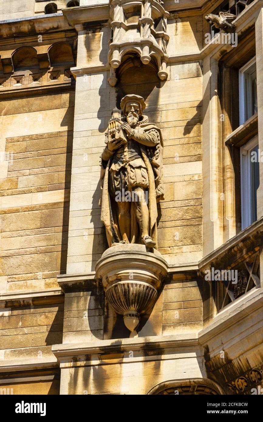 Trinity college sculpture hi-res stock photography and images - Alamy