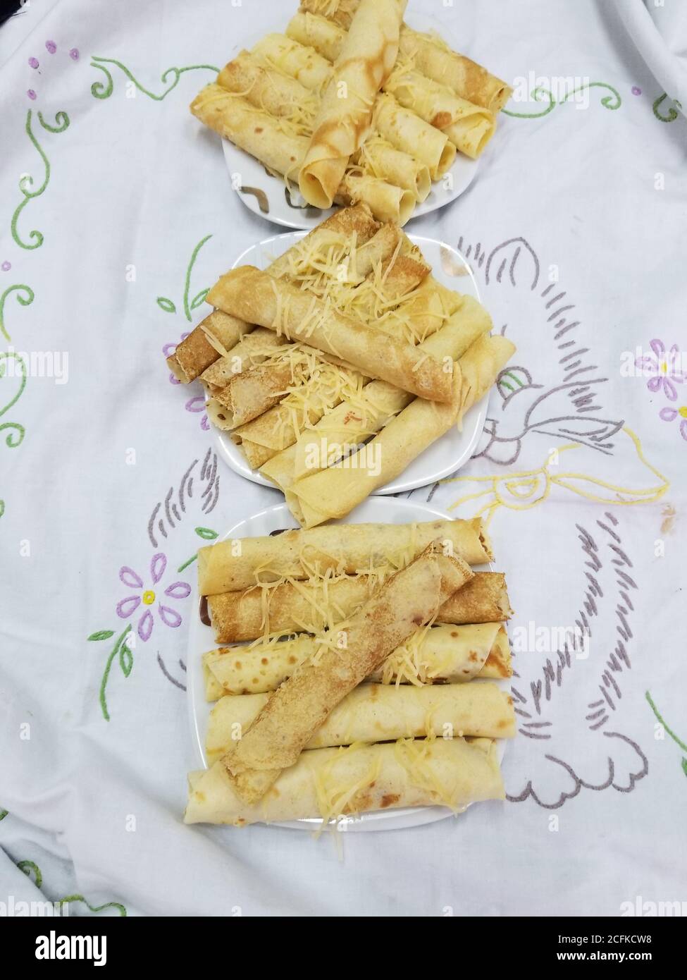 Cigar-shaped Moroccan samosas. Traditional Arabic food Stock Photo - Alamy