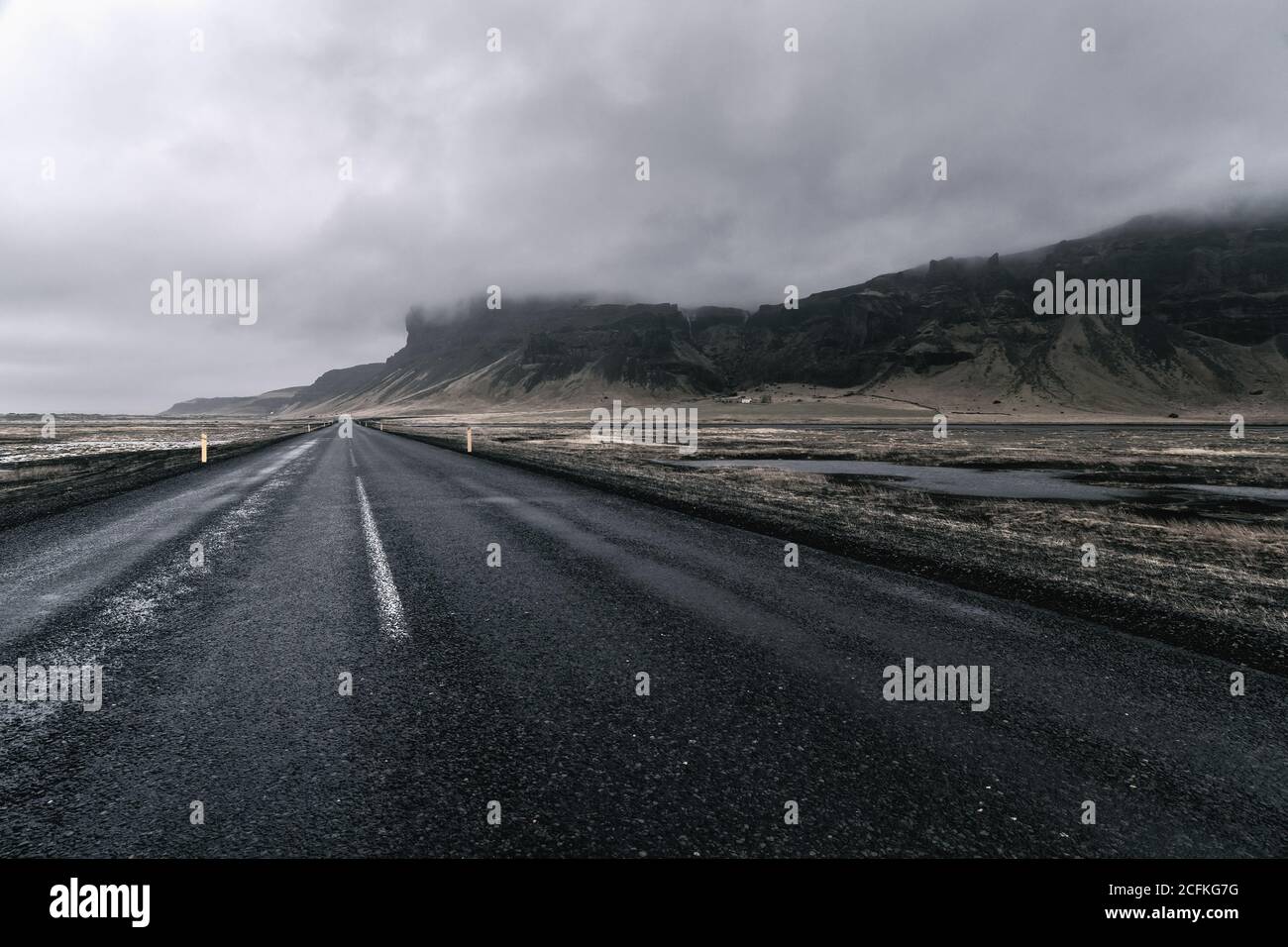 Dramatic sky over road hi-res stock photography and images - Alamy