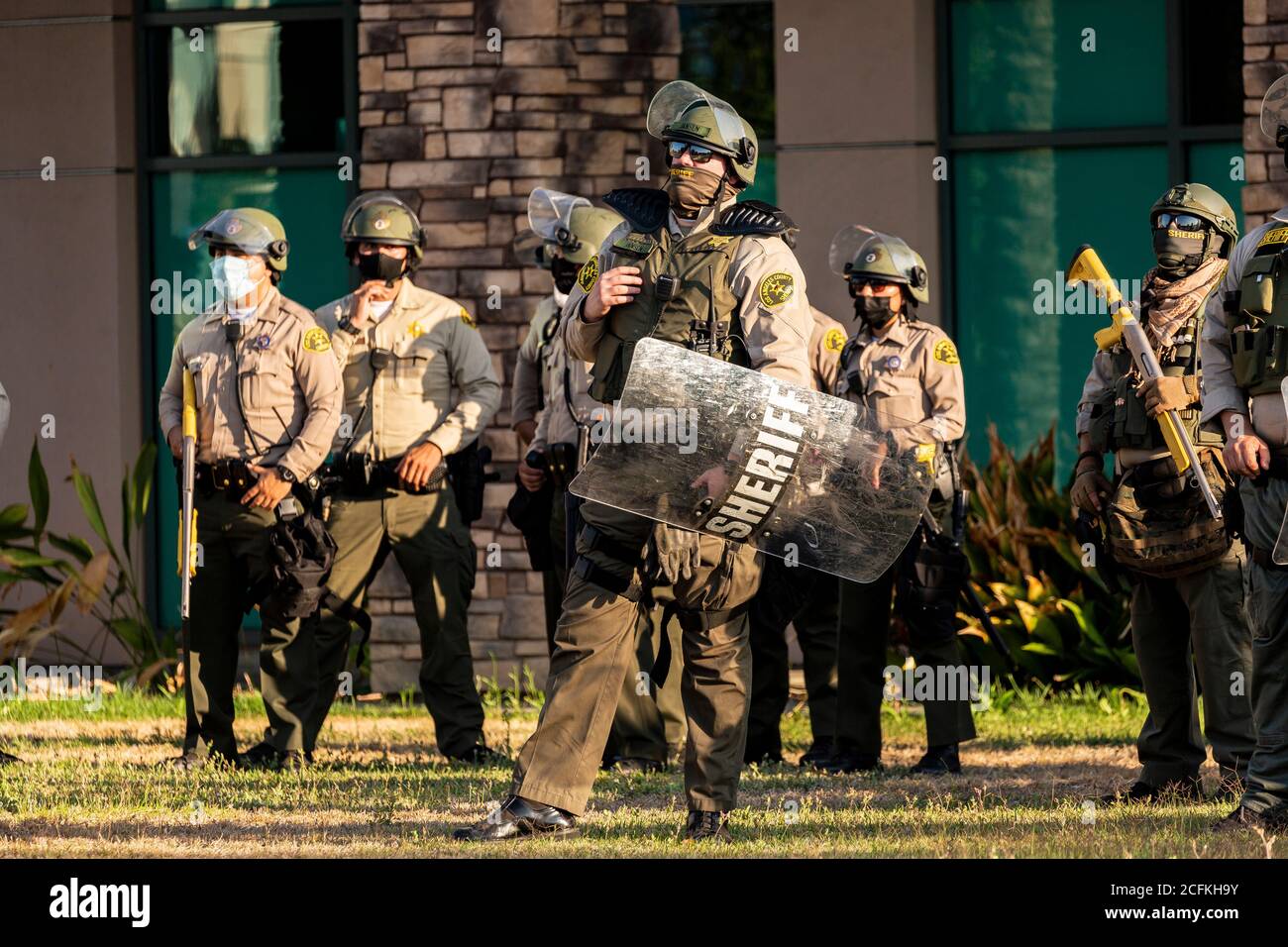 Los angeles police department gang hi-res stock photography and images ...