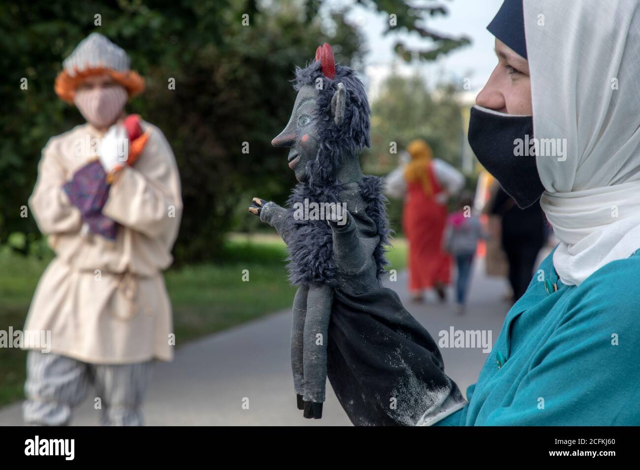 Hand puppet theatre hi-res stock photography and images - Alamy