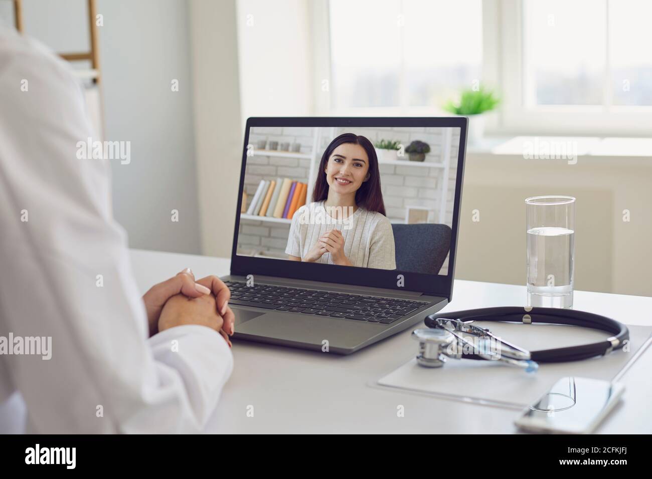 Online doctor services. Online medical consultation concept. Doctor ...