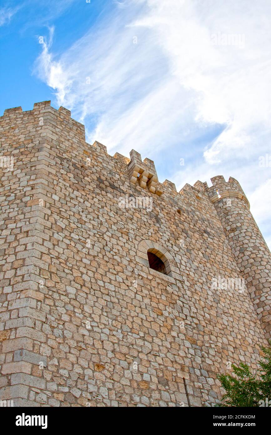 Medieval spanish castle hi-res stock photography and images - Alamy