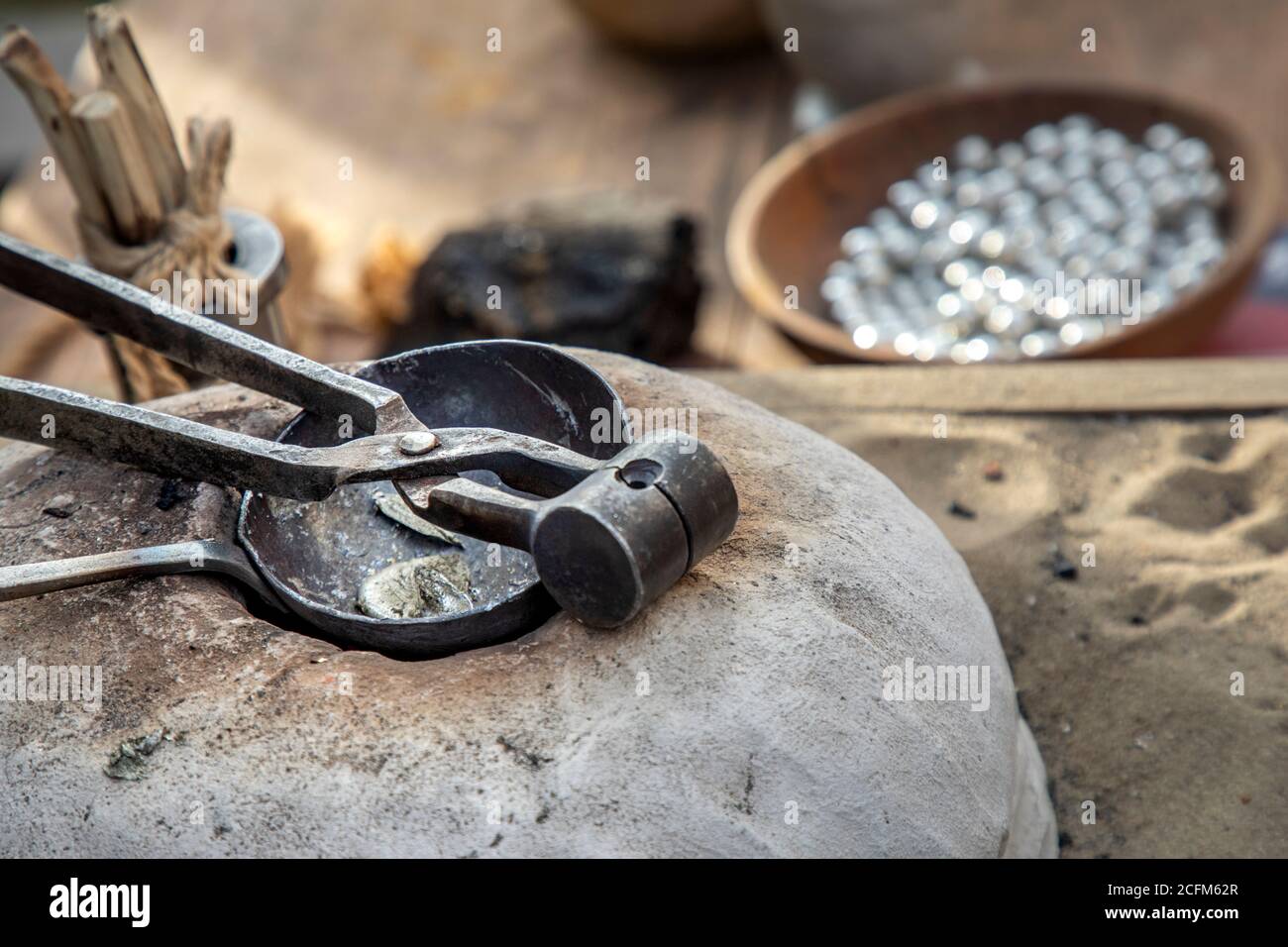 Foundry and tools for melting bullets in Europe for firearms in the ...