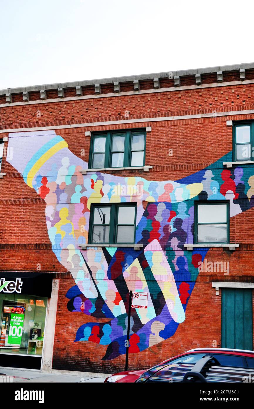 Mural on a Brick House in Chicago, USA Stock Photo - Alamy