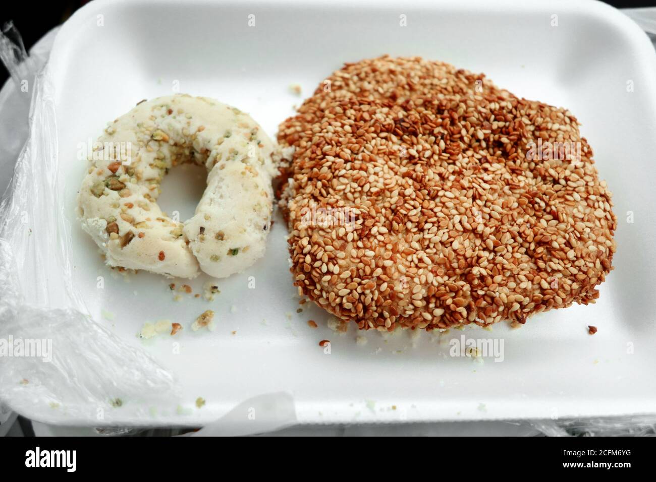 Middle eastern sweets hi-res stock photography and images - Alamy