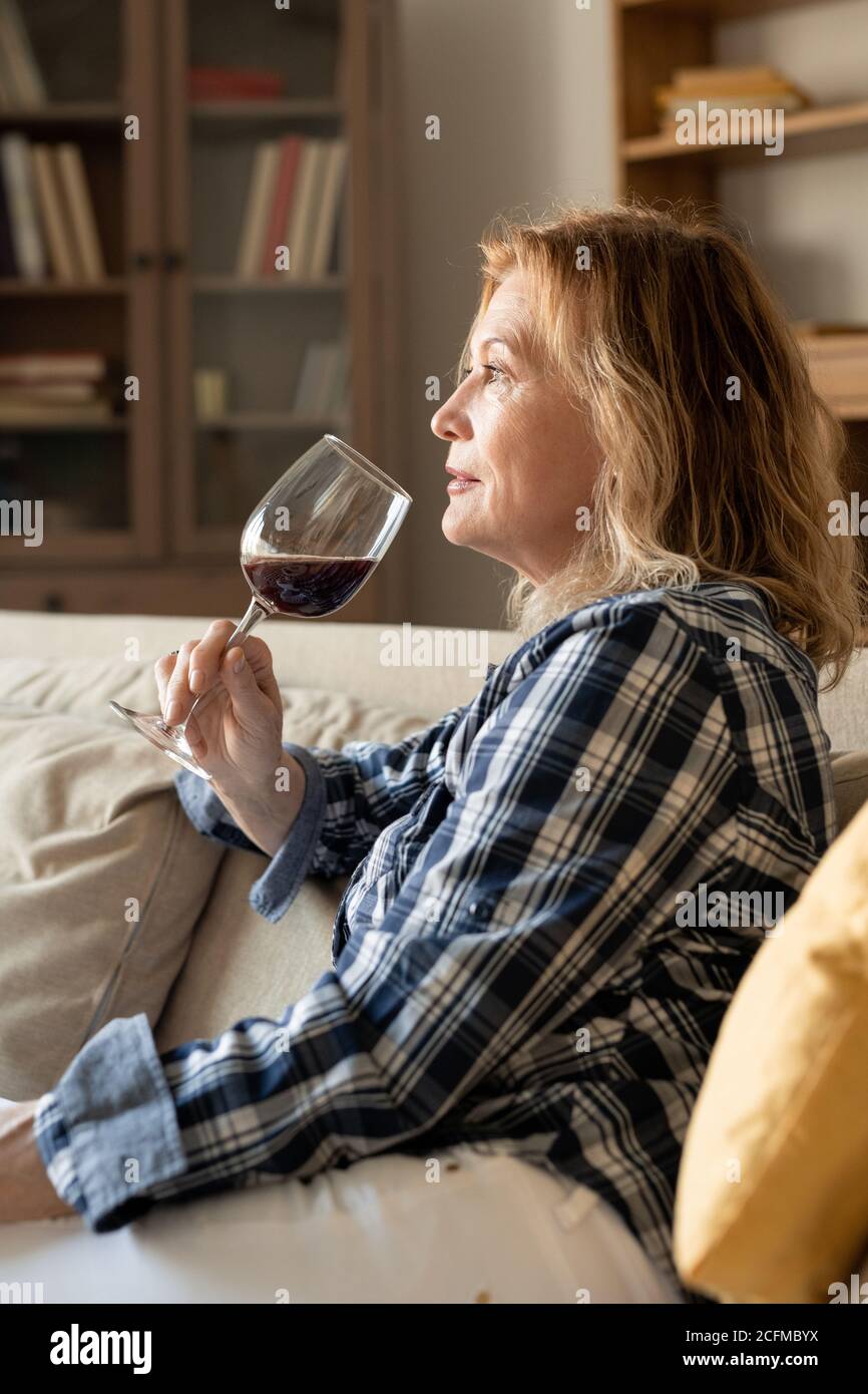 Mature woman wine one person hi-res stock photography and images - Alamy