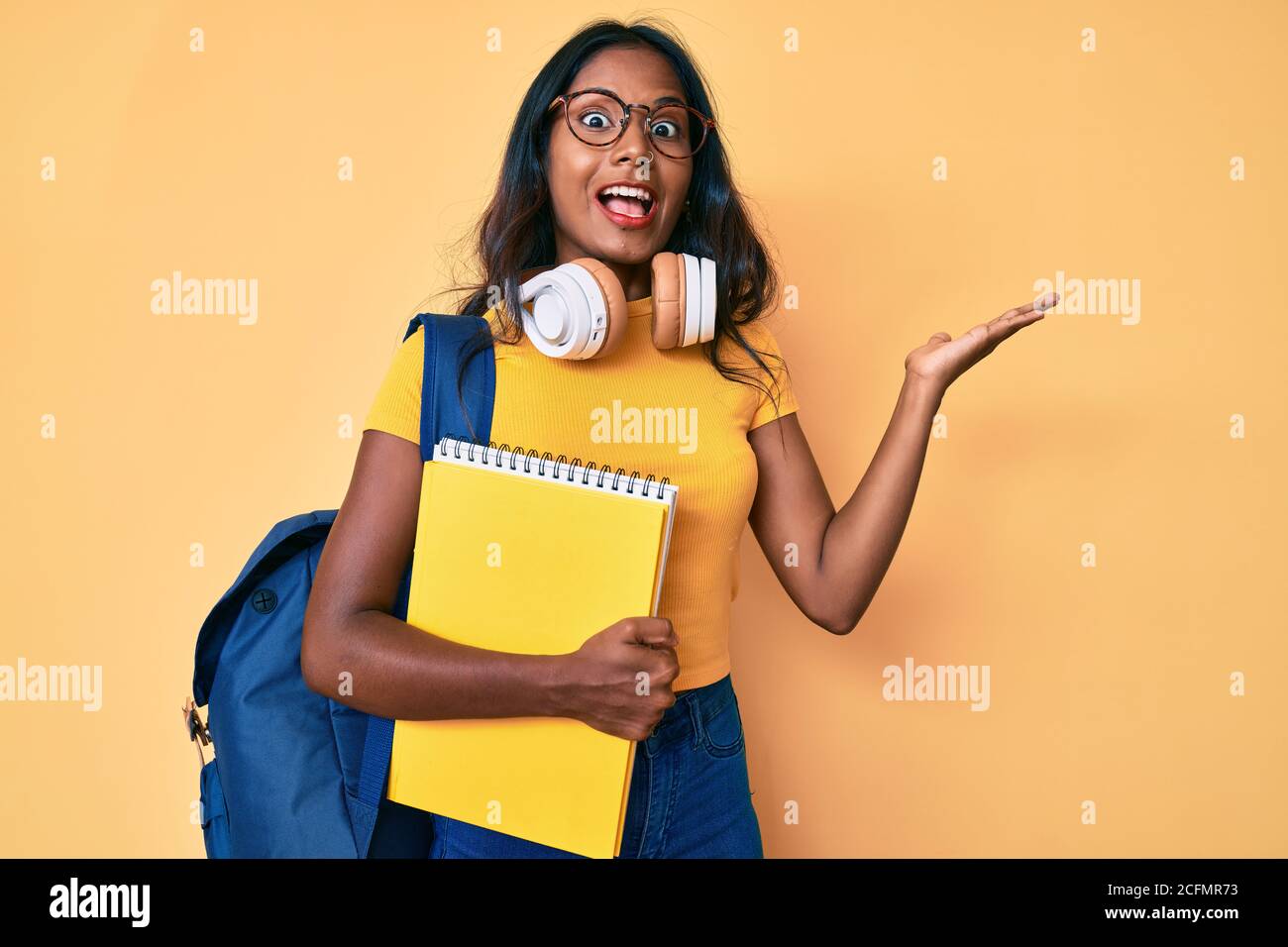 Indian school girl student victory hi-res stock photography and images ...