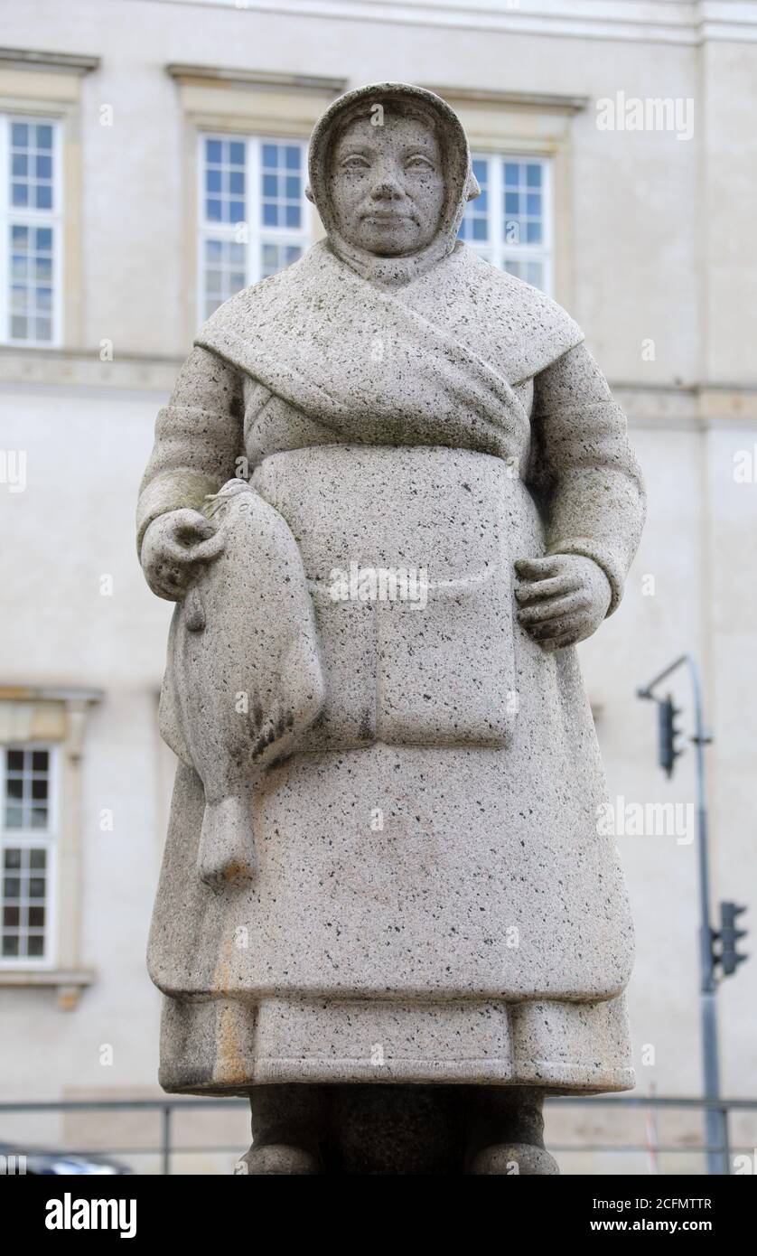 Fish Wife Statue High Resolution Stock Photography and Images - Alamy