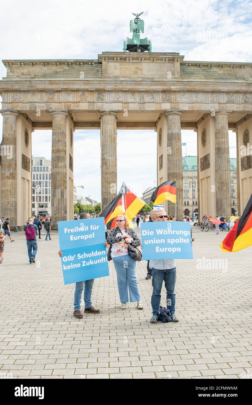 People with anti afd banner hi-res stock photography and images - Alamy