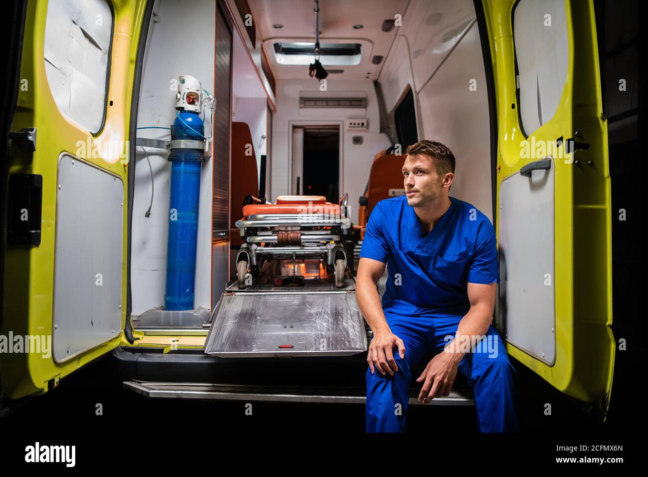 Doctor emt hospital corpsman hi-res stock photography and images - Alamy