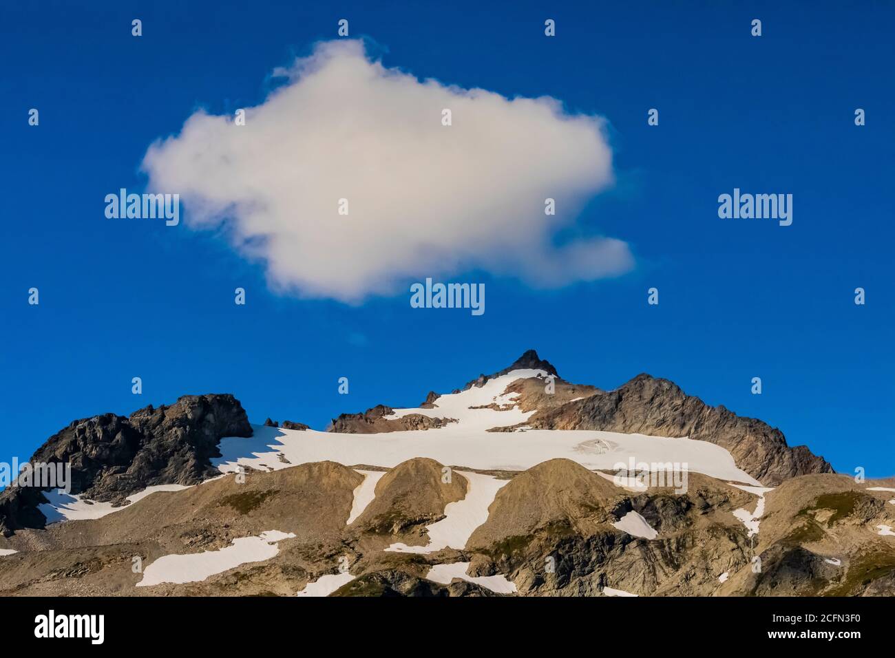 Sahale Mountain on Sahale Arm, North Cascades National Park, Washington ...