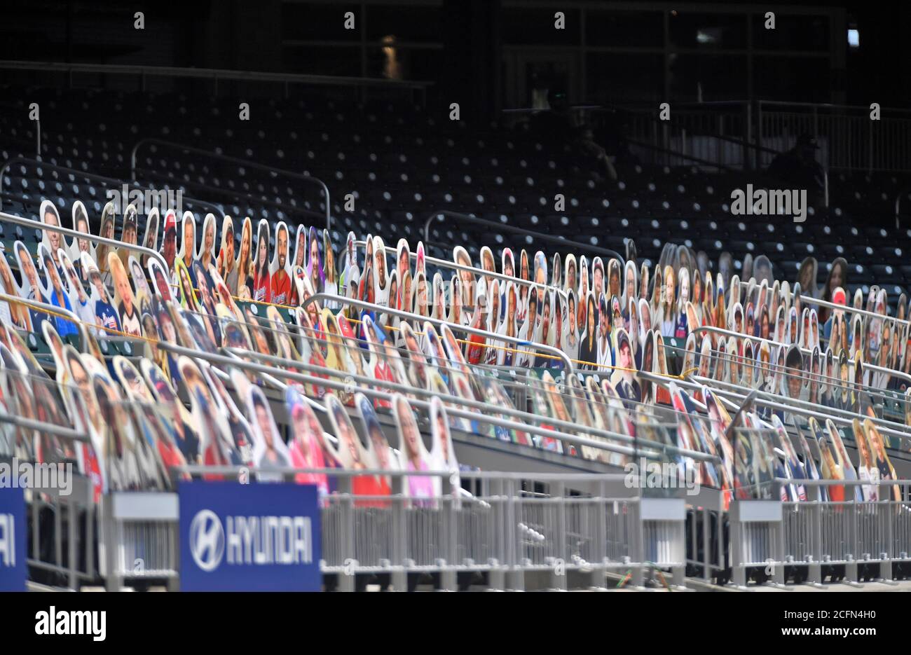 Cardboard cutouts fans hi-res stock photography and images - Alamy