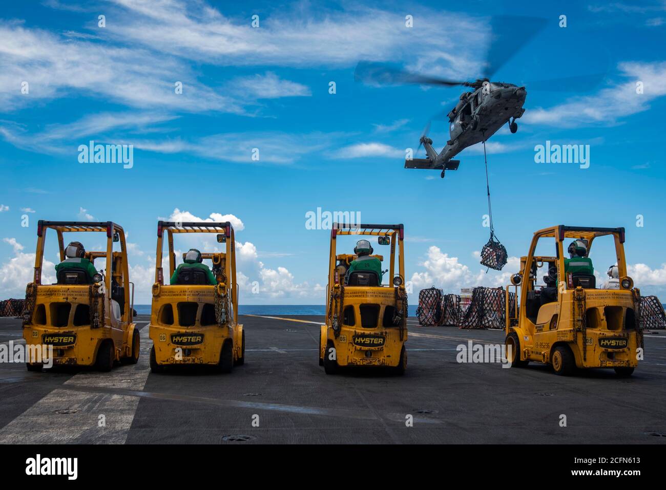 United states navy helicopter squadron hi-res stock photography and ...