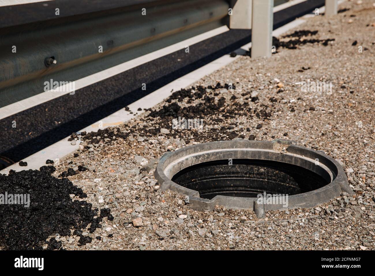 Underground hole deep hi-res stock photography and images - Alamy