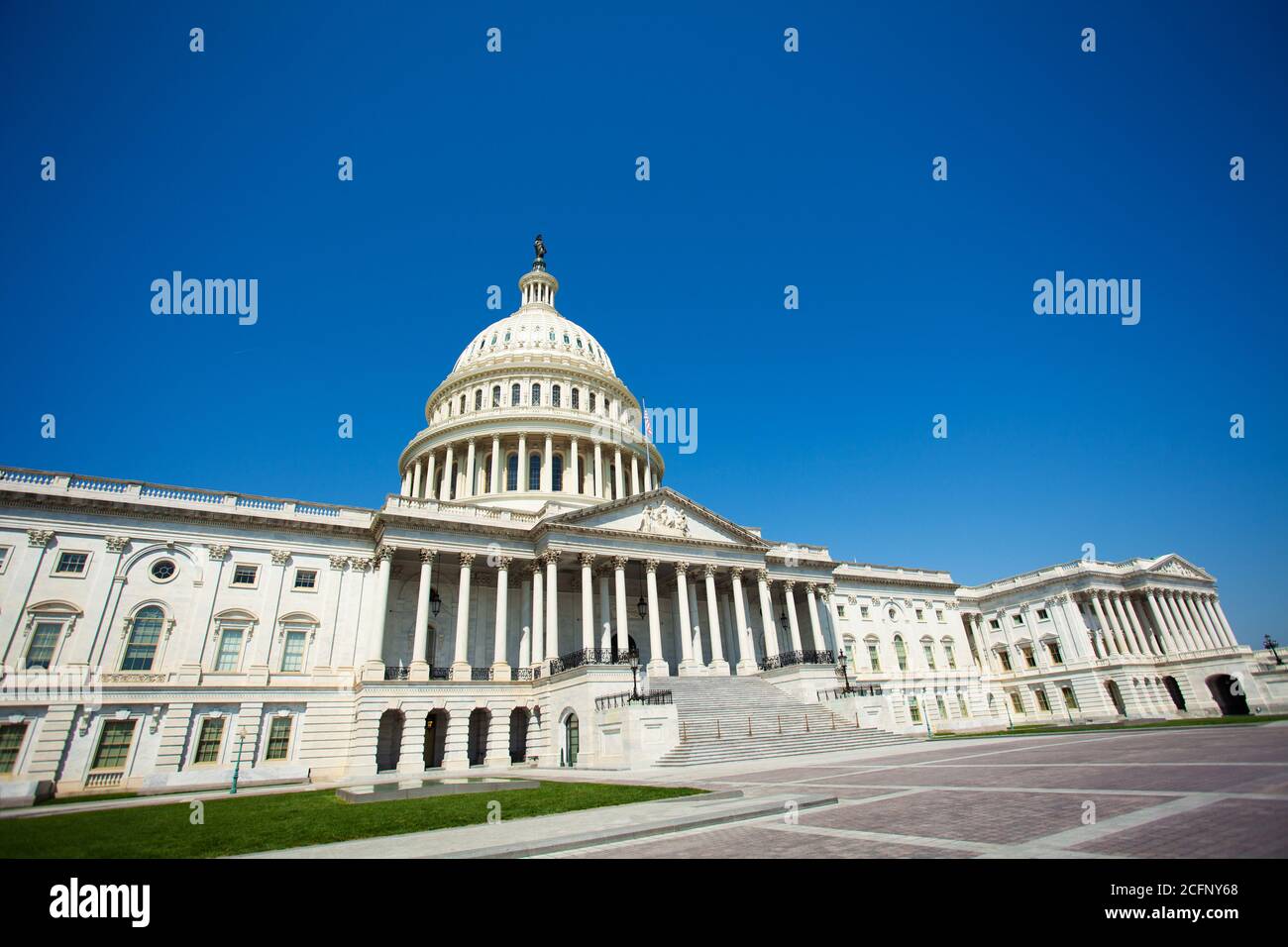 Daytime dome hi-res stock photography and images - Alamy