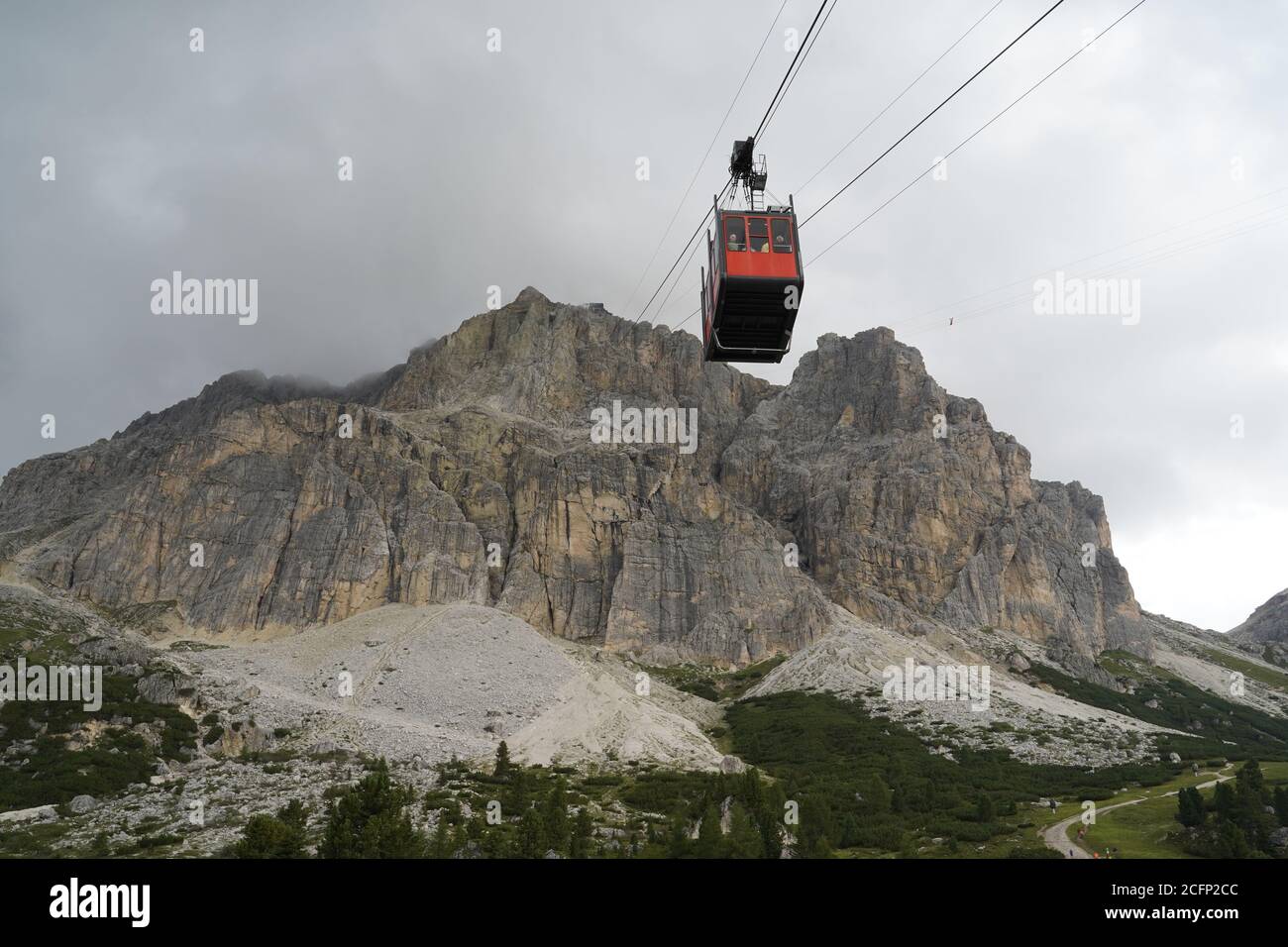 Lagazuoi cable car hi-res stock photography and images - Alamy