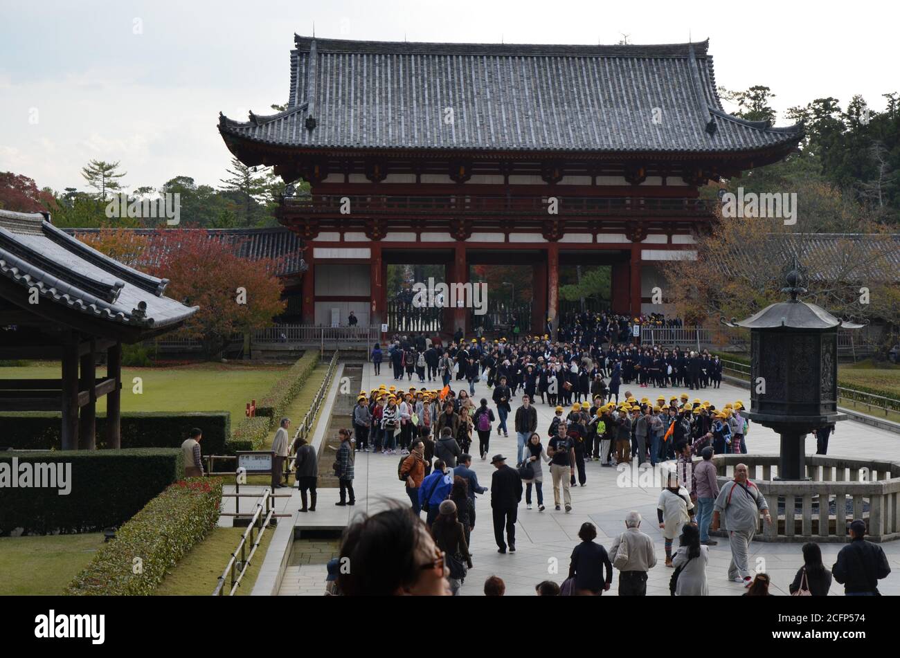 Roof architecture todaiji temple nara hi-res stock photography and ...