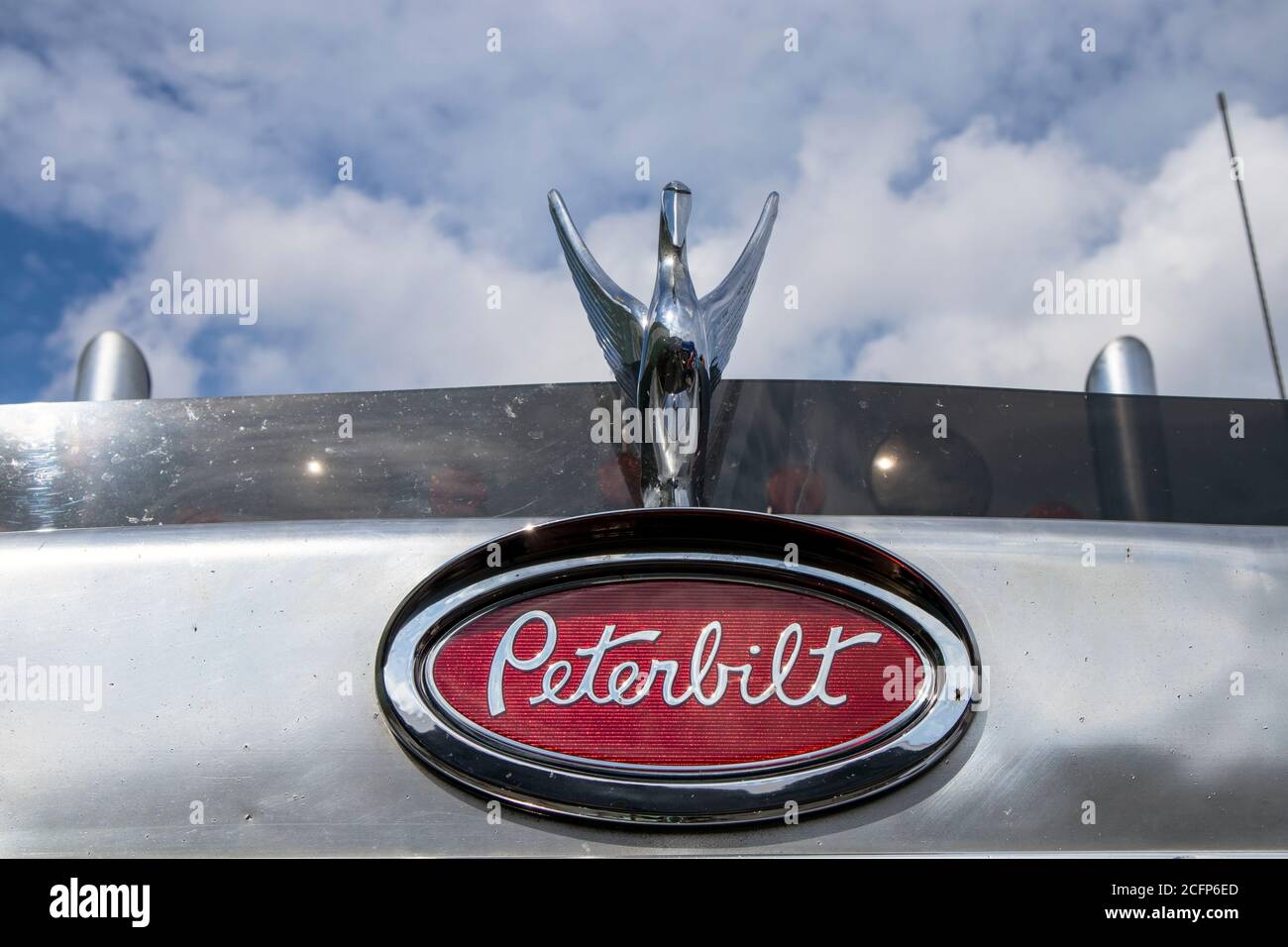 Peterbilt Truck Hood Emblem Hi-res Stock Photography And, 59% OFF