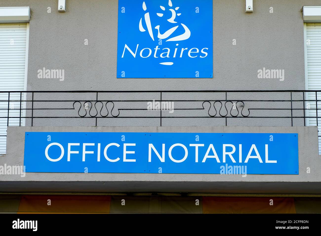 Bordeaux , Aquitaine / France - 09 01 2020 : Notaires office notarial ...
