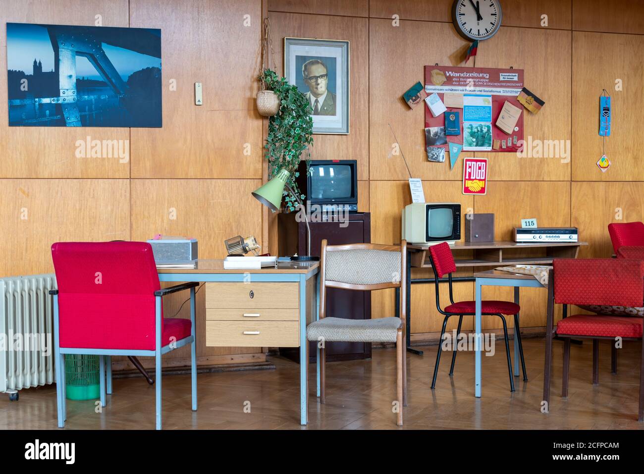 Entire inventory hi-res stock photography and images - Alamy