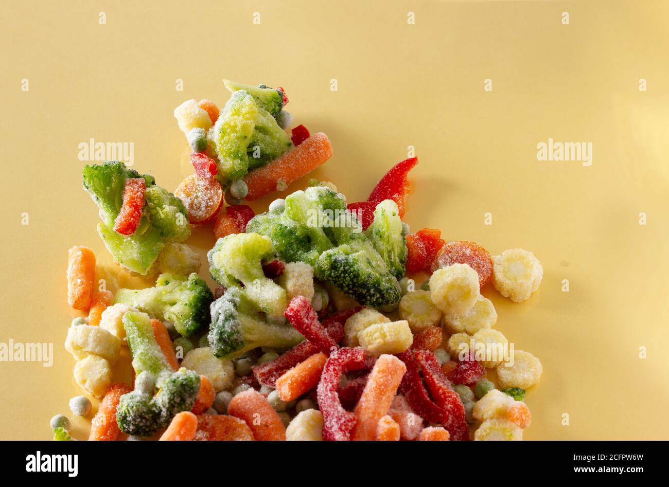 Frozen vegetables: paprika, carrot, broccoli, corn, tomato and green ...