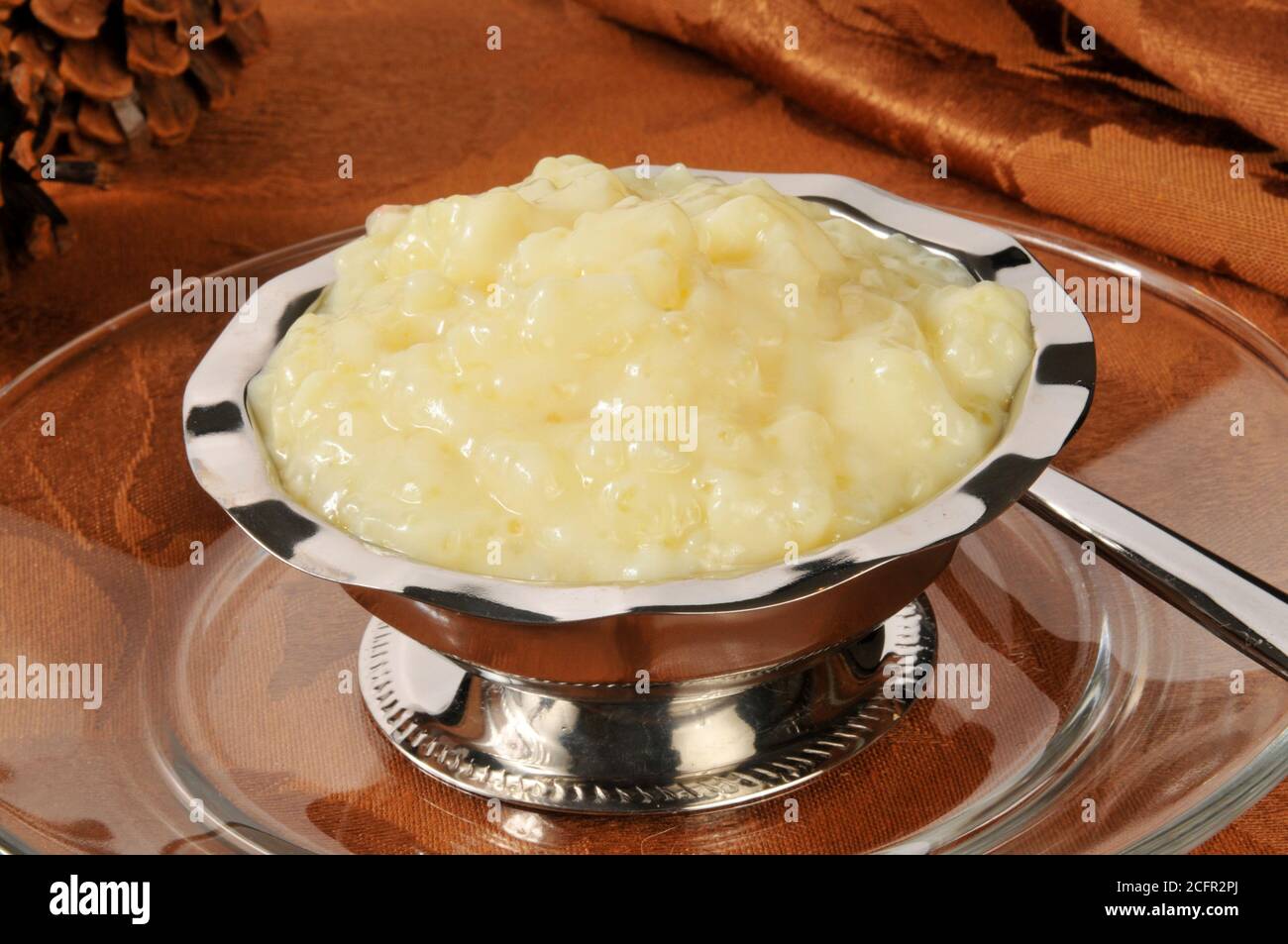 Tapioca pudding and bowl hi-res stock photography and images - Alamy
