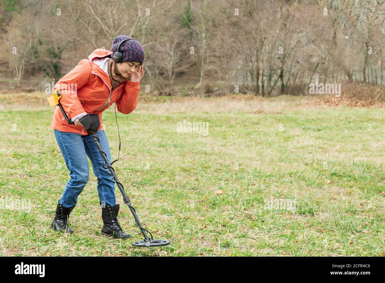 Woman metal detector hi-res stock photography and images - Alamy