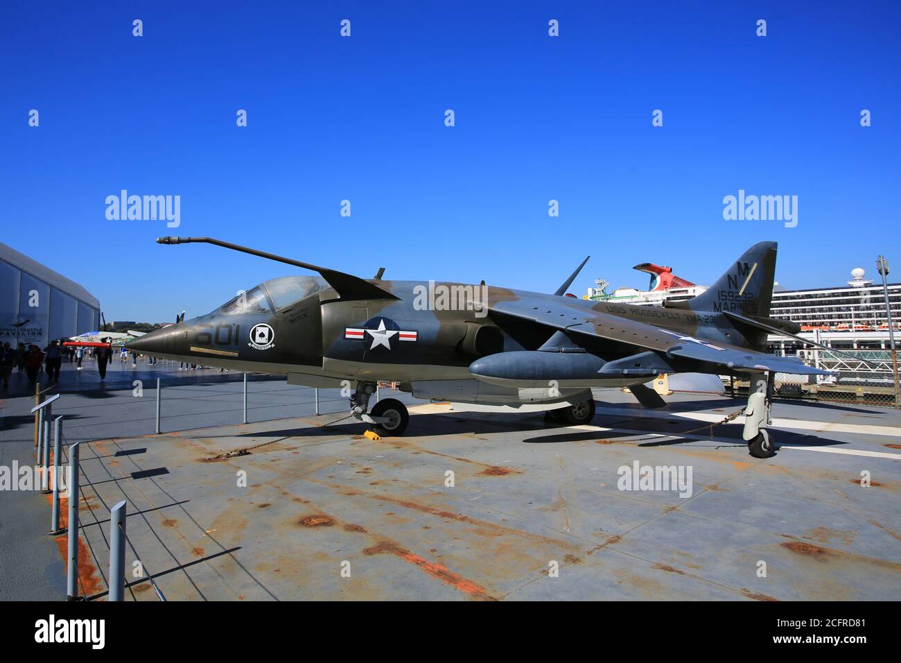 intrepid sea air space museum in New York. Interpid Sea AIr Space ...