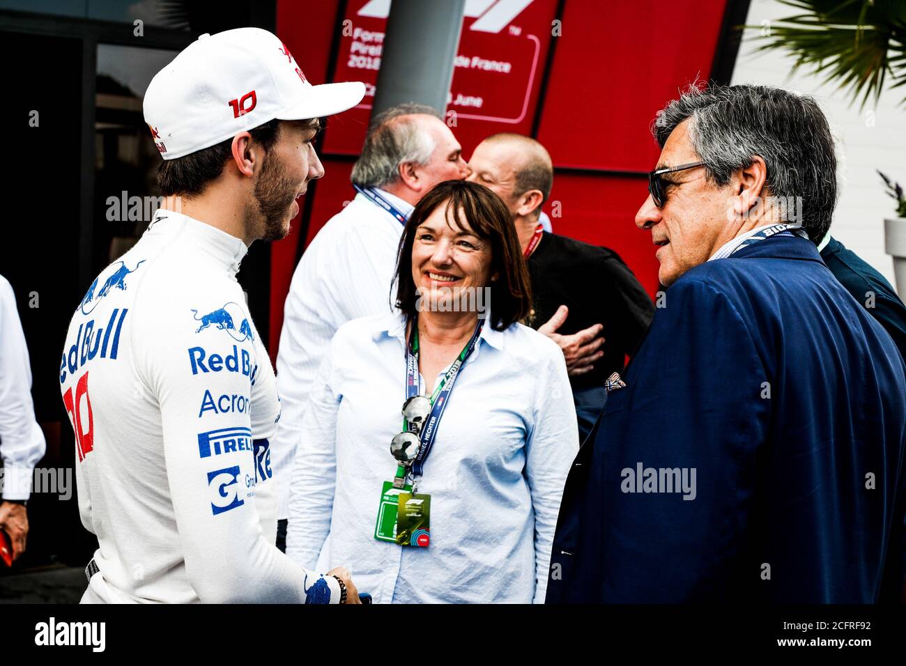GASLY Pierre (fra), Scuderia Toro Rosso Honda STR13, with his mother ...