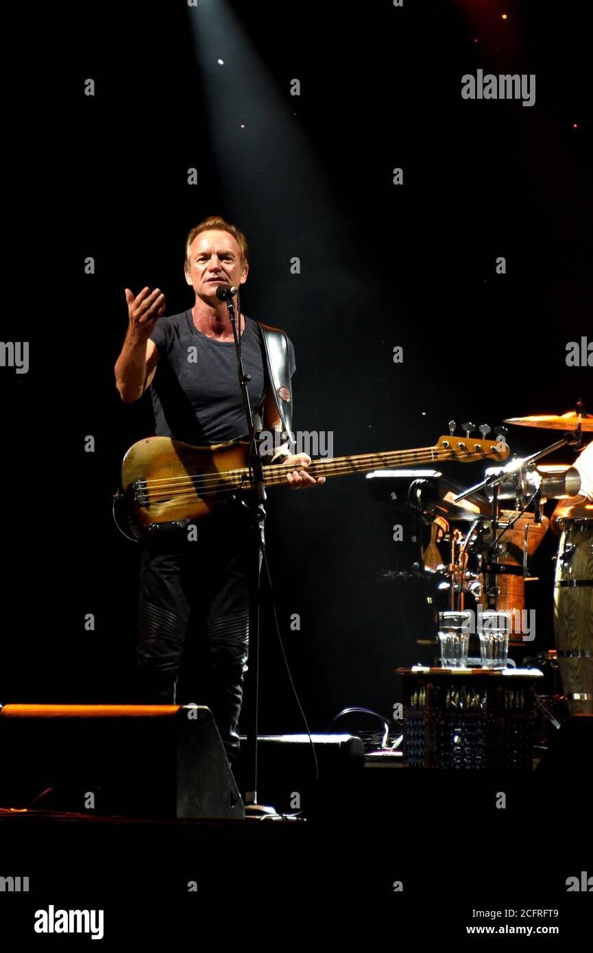 The police band sting hi-res stock photography and images - Alamy
